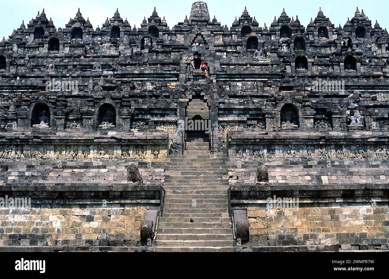7th century mahayana buddhist temple hi-res stock photography and ...