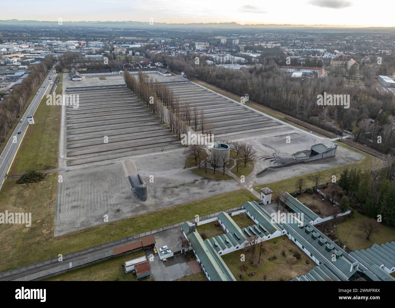 Dachau concentration camp history hi-res stock photography and images ...