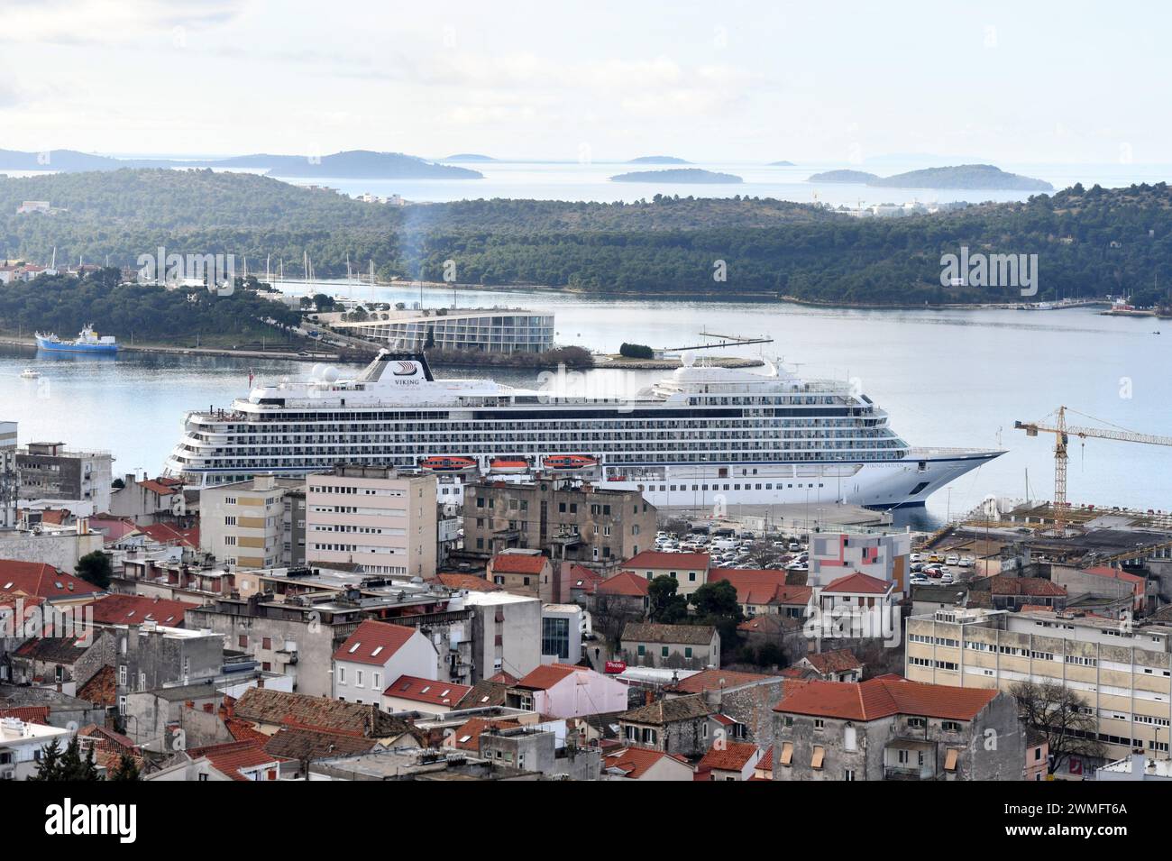 Sibenik, Croatia. 26th Feb, 2024. This season's first cruise ship ...