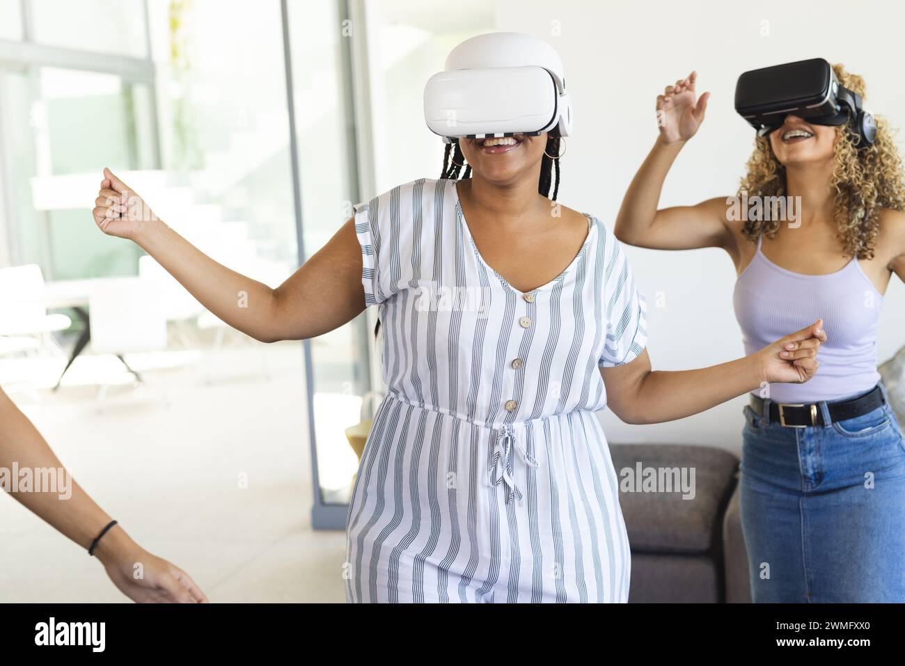 Virtual women futuristic technology hi-res stock photography and images ...