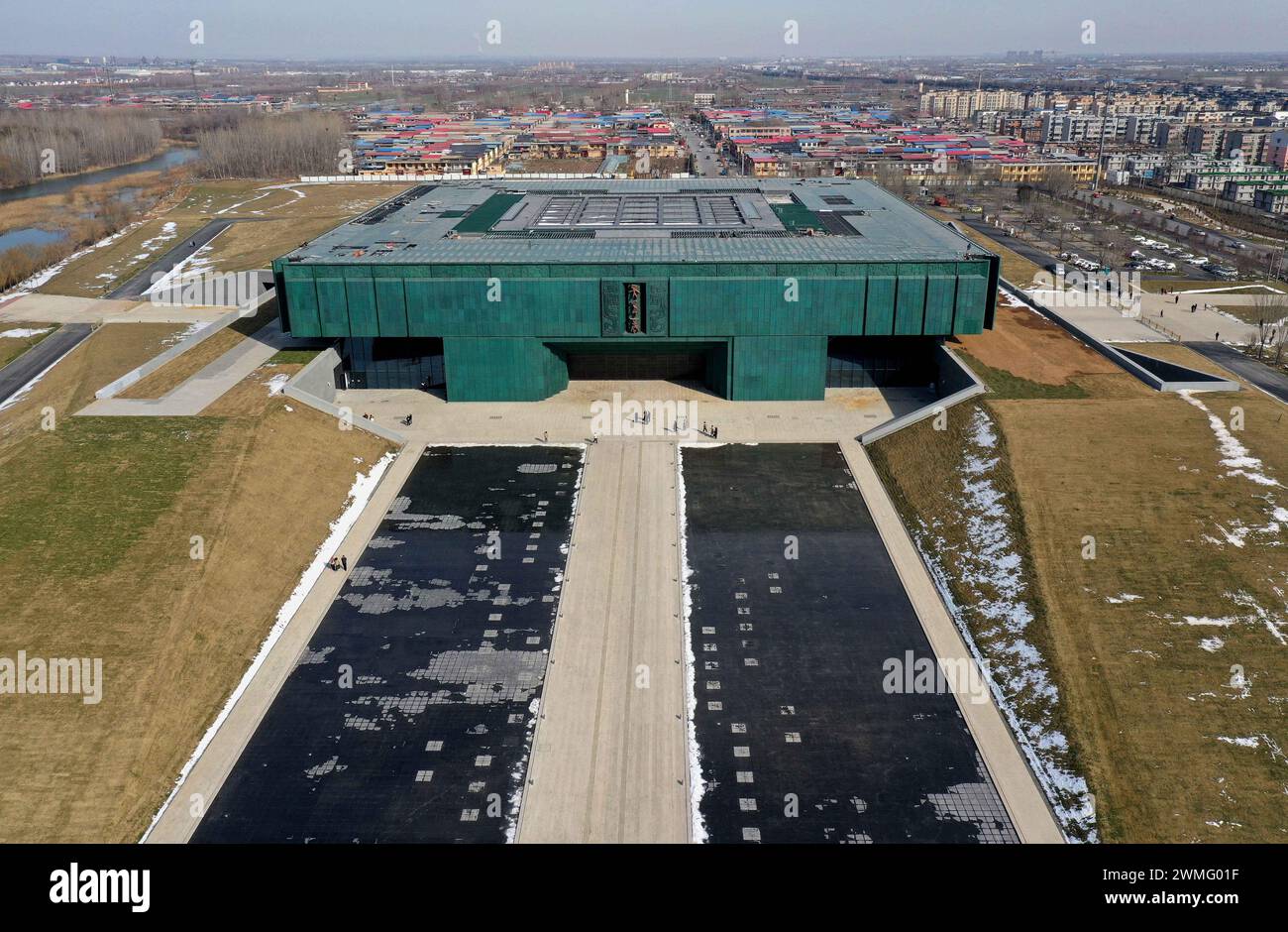 (240226) -- ANYANG, Feb. 26, 2024 (Xinhua) -- An aerial drone photo ...