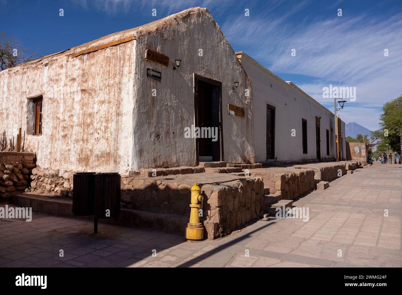 Shop san pedro de atacama hi-res stock photography and images - Alamy