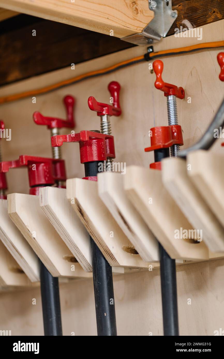 Woodworkers clamps hi-res stock photography and images - Alamy