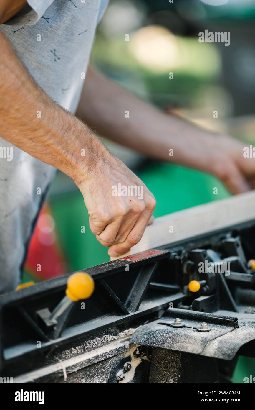 Cutting practice hi-res stock photography and images - Alamy