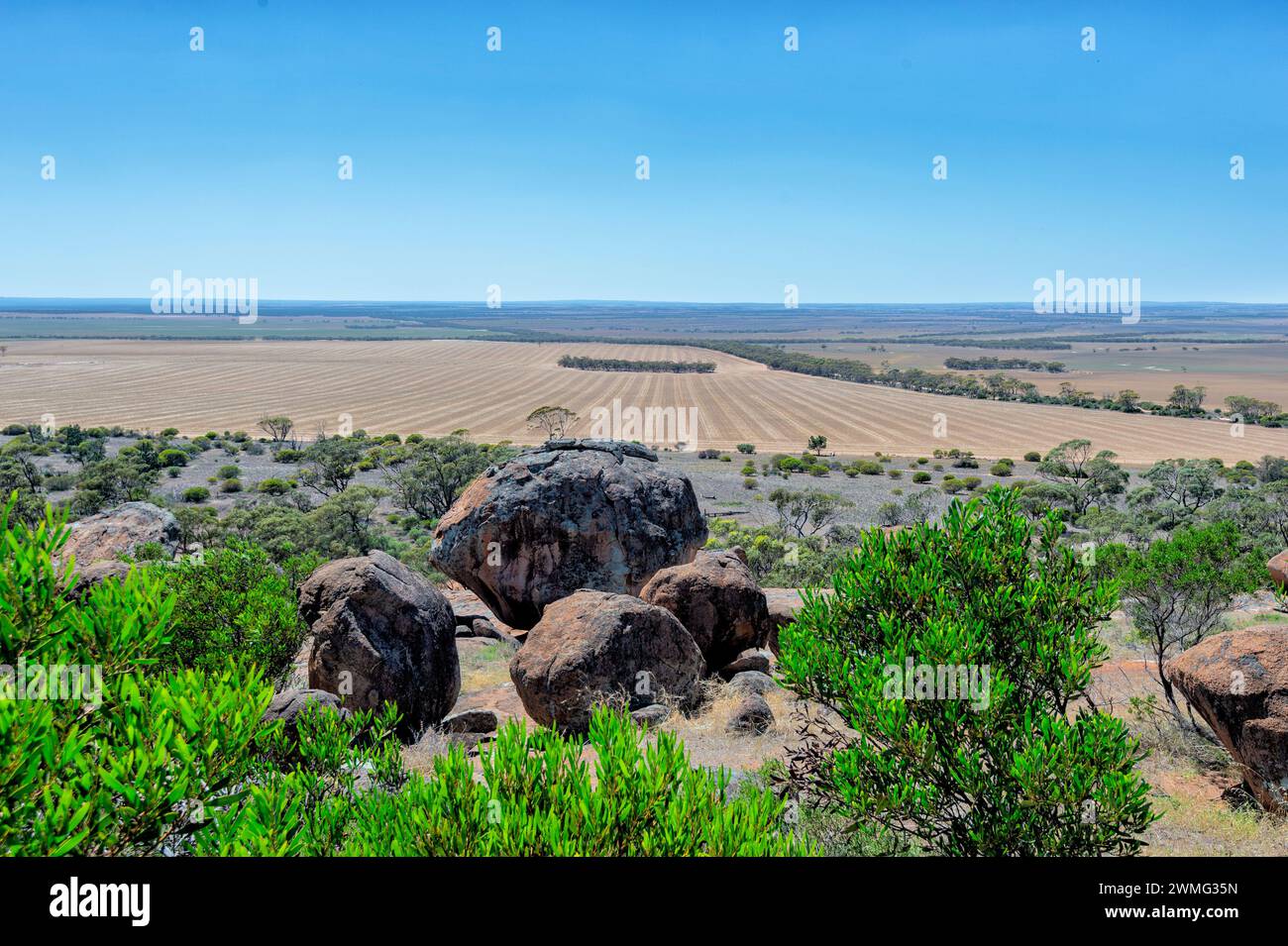 Amazing rock formations at Tcharkuldu Rock, Minnipa, Eyre Peninsula ...