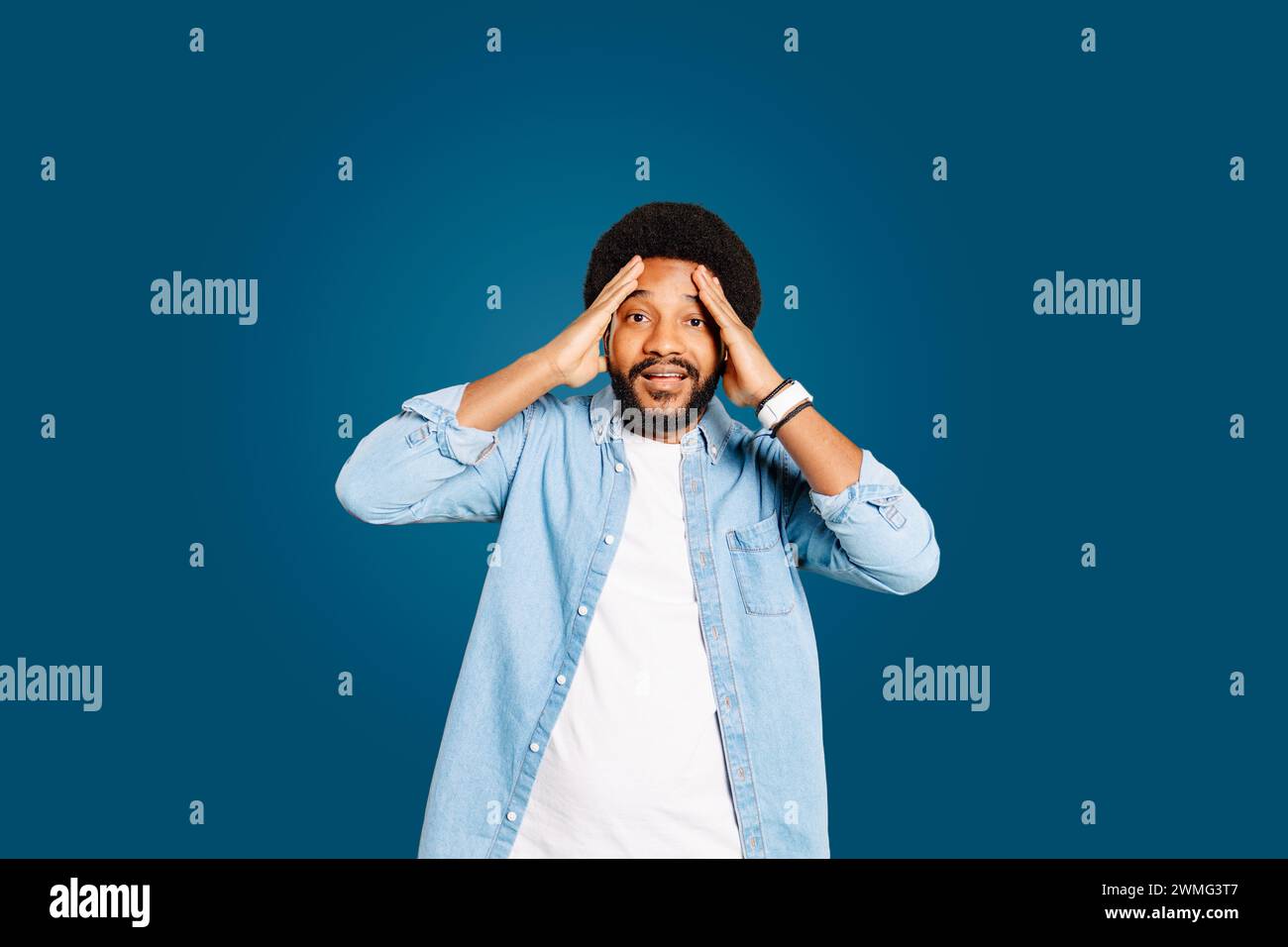 Spontaneous reaction hi-res stock photography and images - Alamy