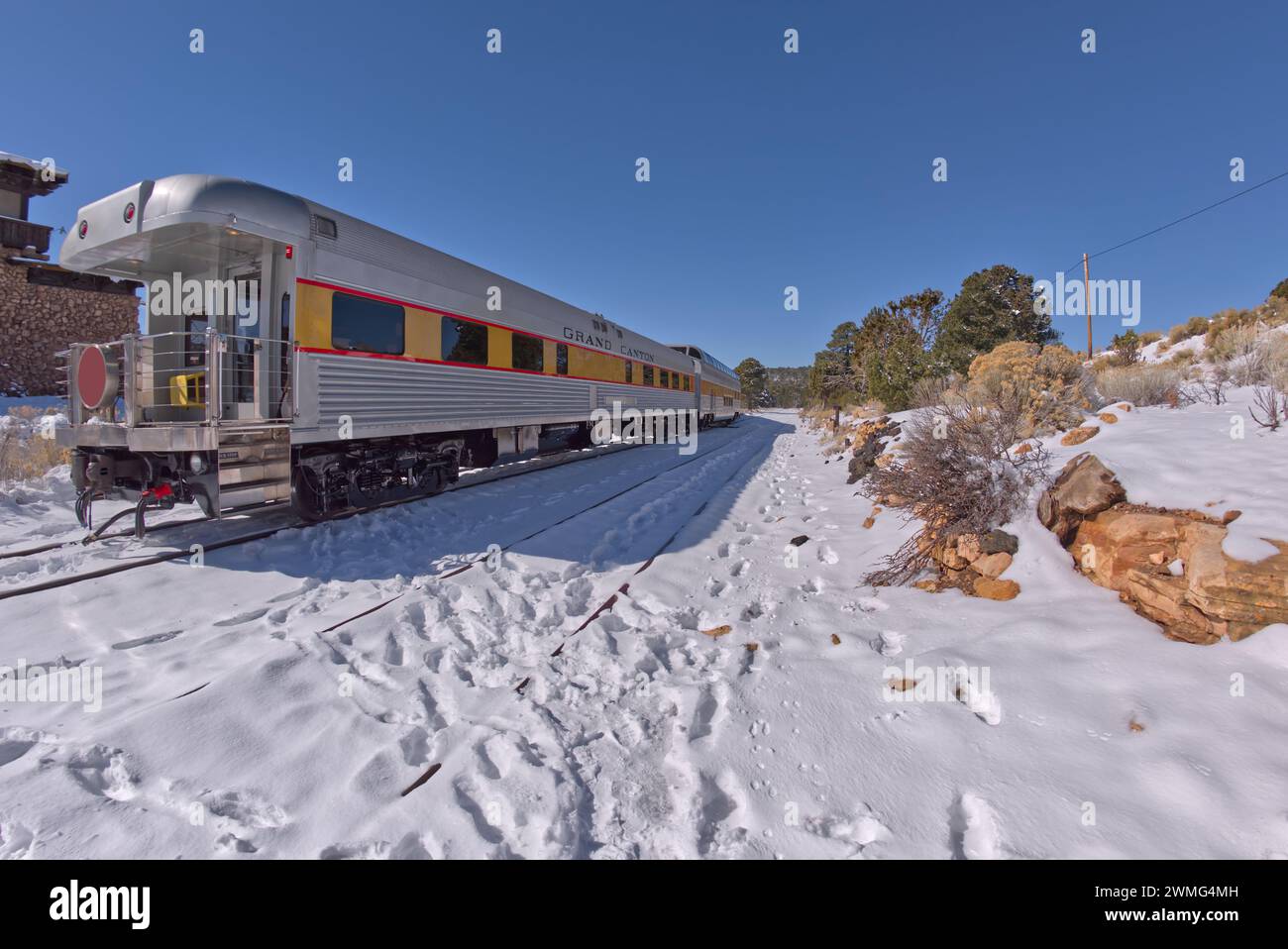 Train pulling into Grand Canyon Village Stock Photo - Alamy
