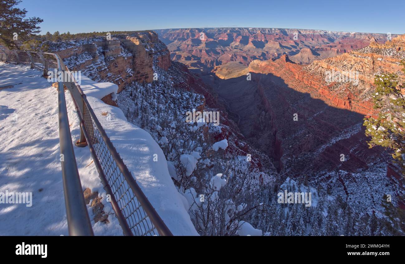 Precipice creek hi-res stock photography and images - Alamy