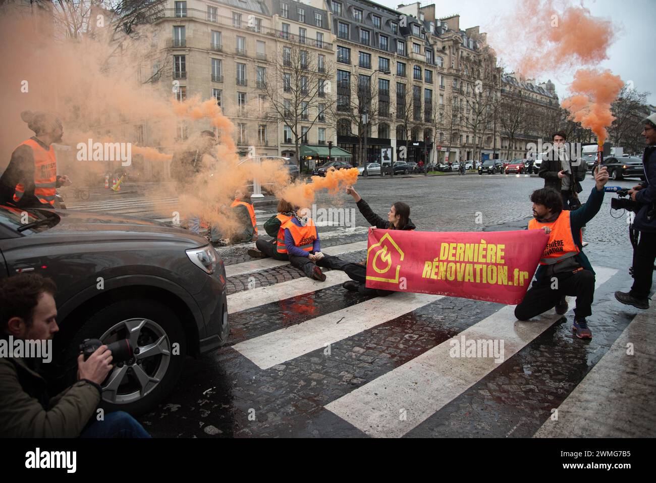 Paris, France. 26th Feb, 2024. Activists of environmental group ...
