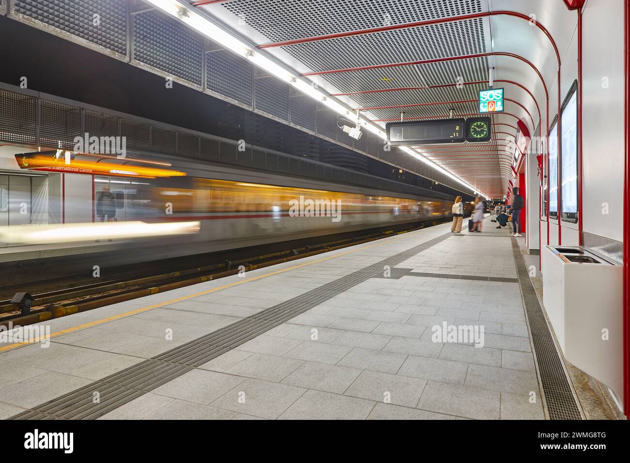 Metro junction center hi-res stock photography and images - Alamy