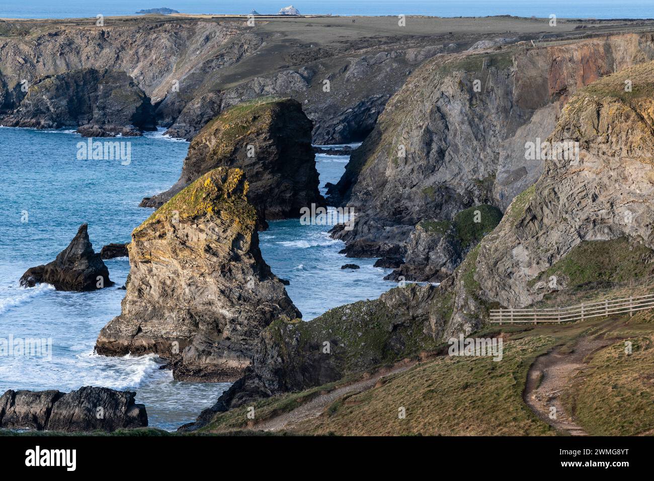 The spectacular rugged sea stacks at Bedruthan Steps on the North ...