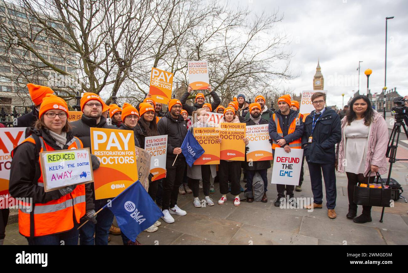 London, England, UK. 26th Feb, 2024. BMA junior doctorsÂ committee co ...