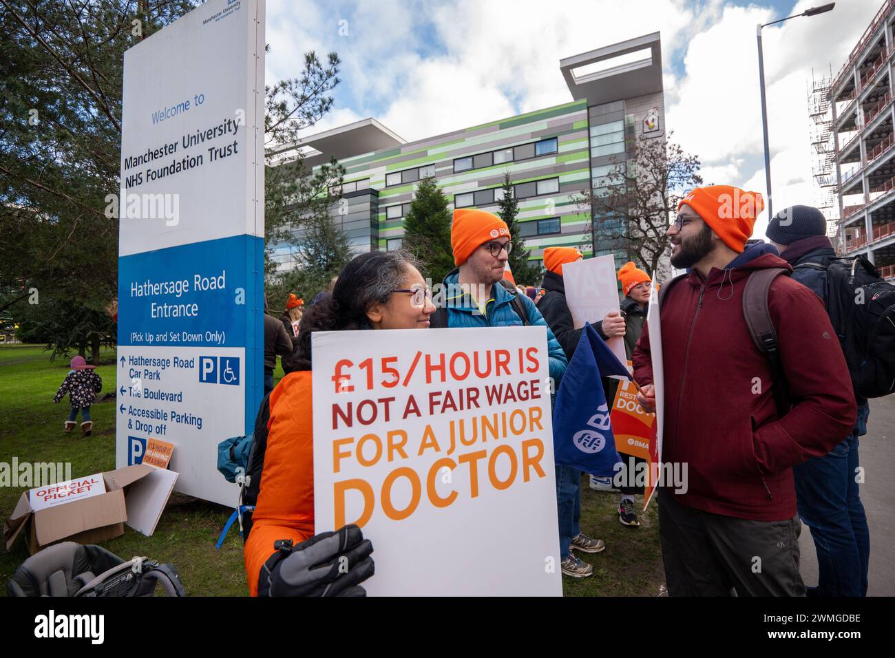 Slogans picket hi-res stock photography and images - Alamy