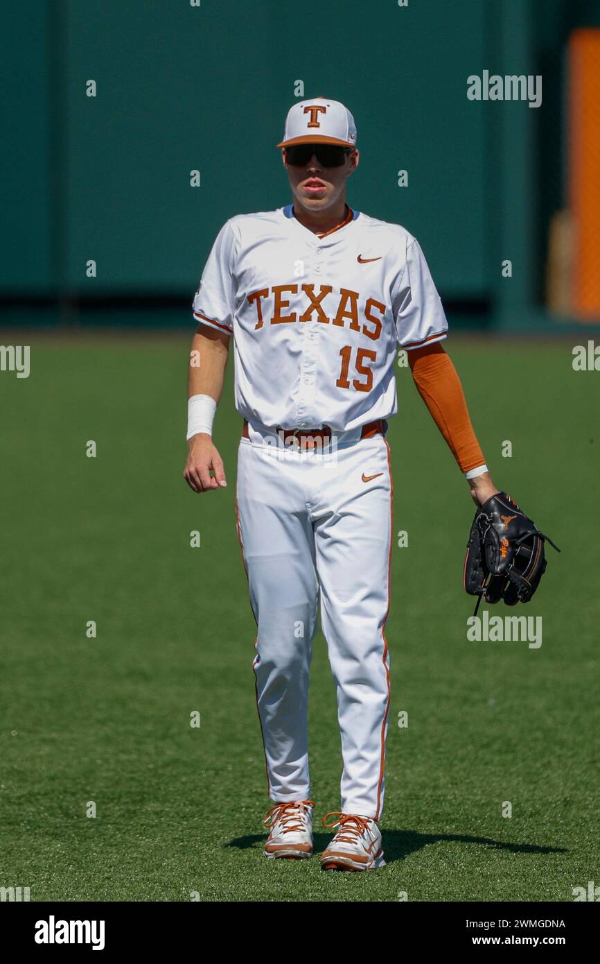 AUSTIN, TX - FEBRUARY 25: Texas catcher Peyton Powell (15) on the field ...