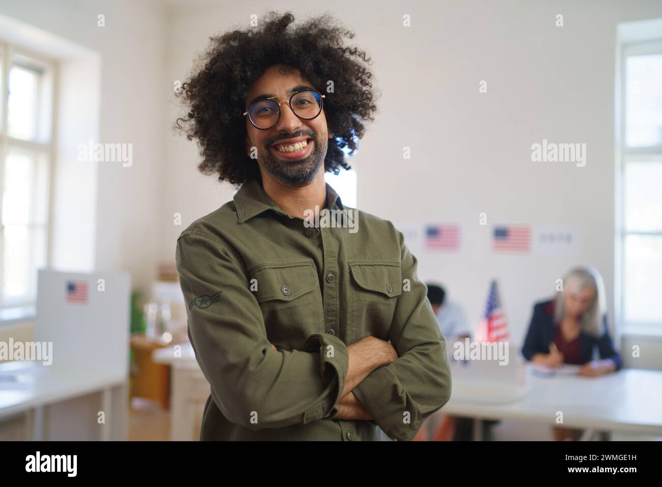 Primary 2024 elections people voting hi-res stock photography and ...