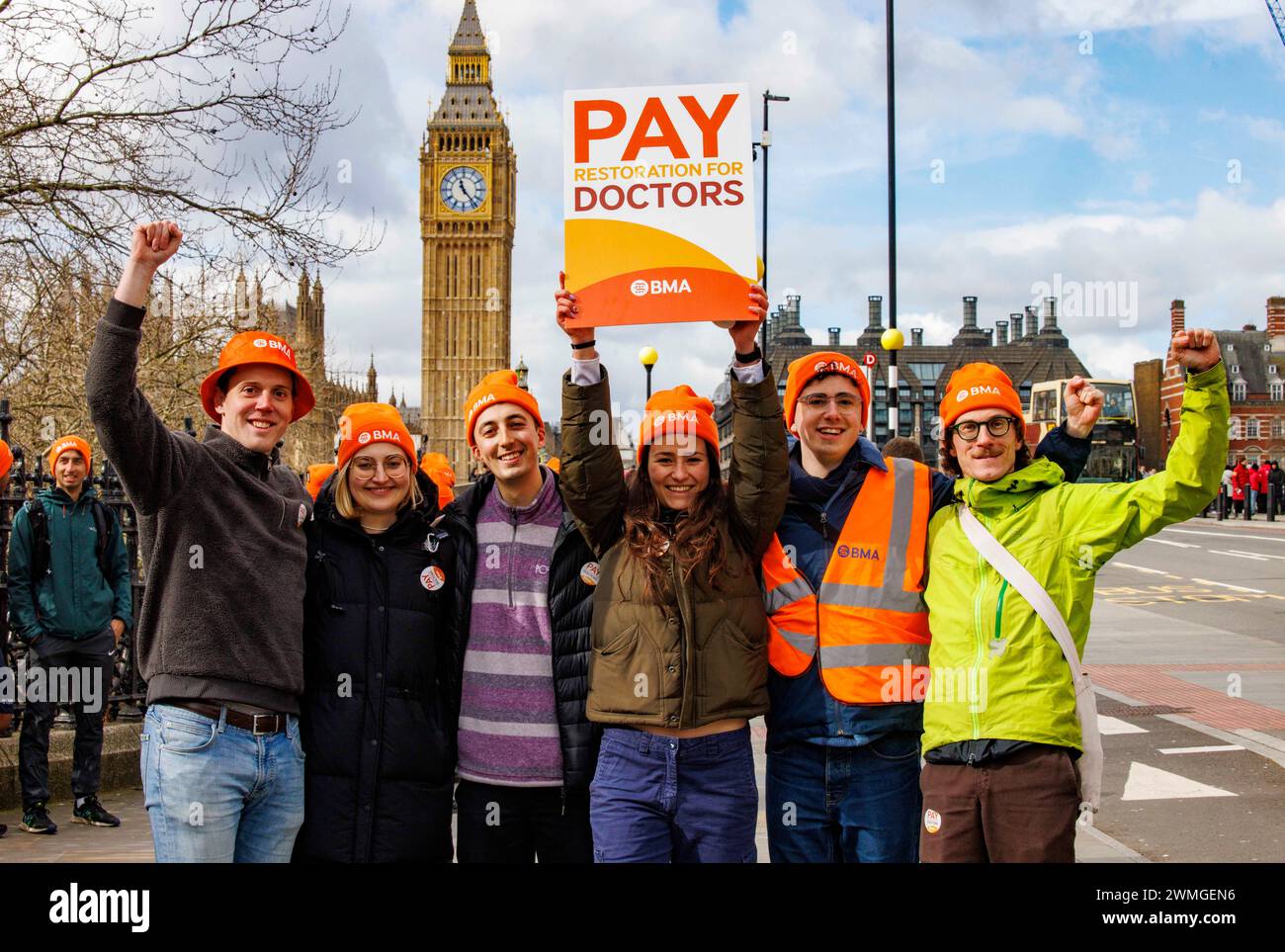 Full pay restoration hi-res stock photography and images - Alamy