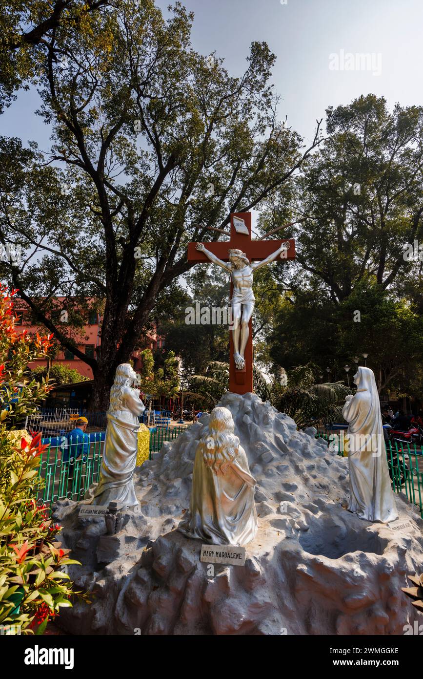 Sculpture of the crucifixion in The Calvary, Sacred Heart Church, a ...
