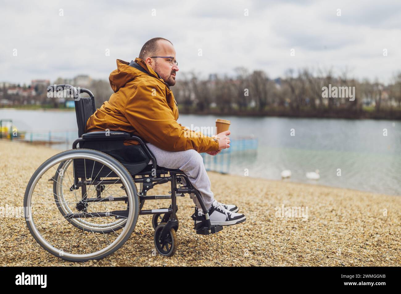 Outdoor activity for disabled hi-res stock photography and images - Alamy