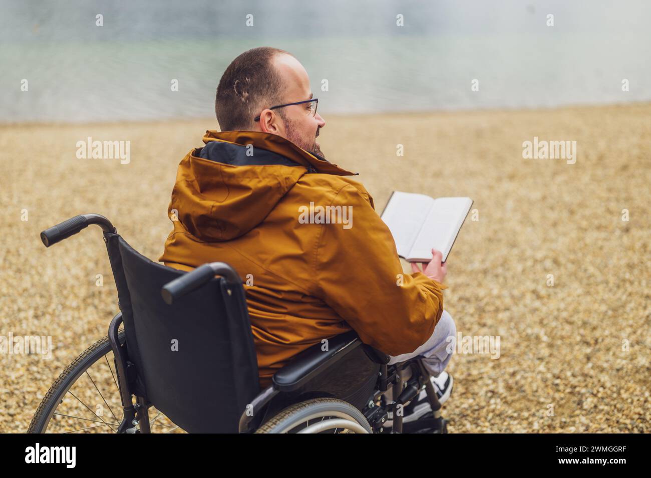 Disabled reading activity hi-res stock photography and images - Alamy