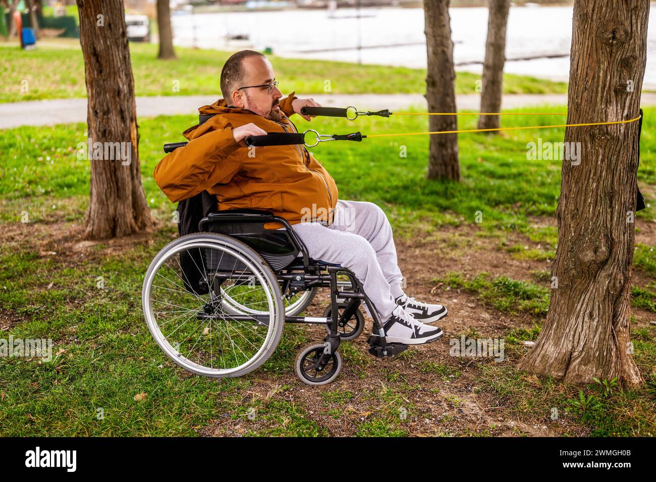 Wheelchair exercising hi-res stock photography and images - Alamy