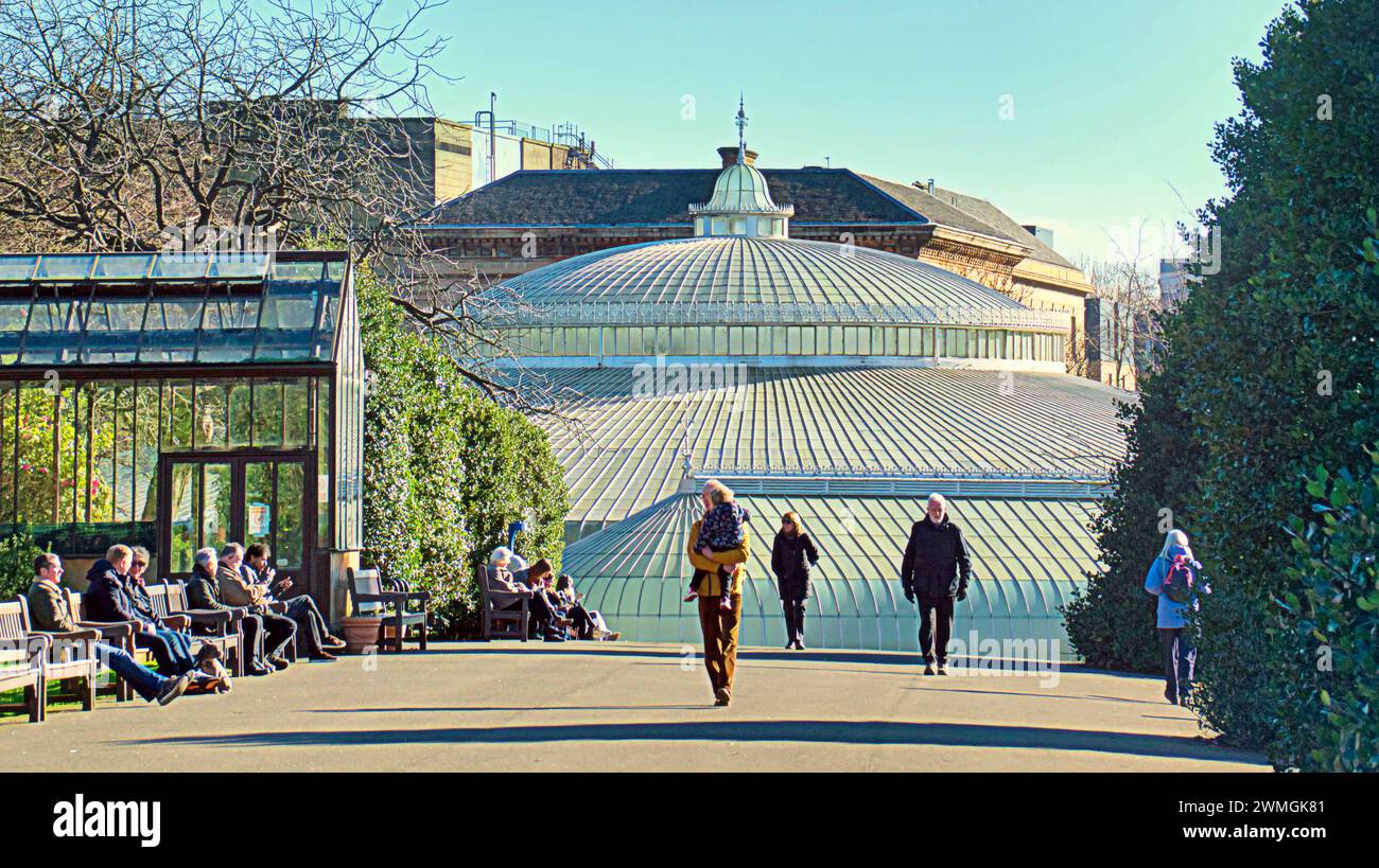 Botanic gardens glasgow spring hi-res stock photography and images - Alamy