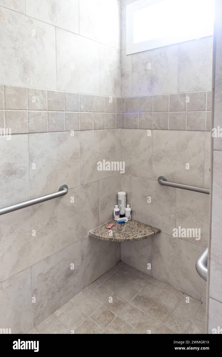 Handicap shower hi-res stock photography and images - Alamy