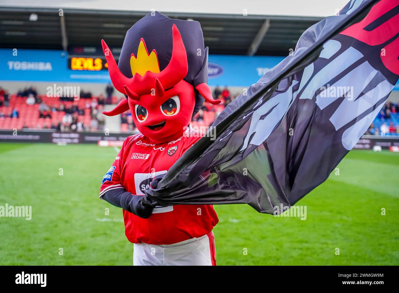 Mens super giant hi-res stock photography and images - Alamy