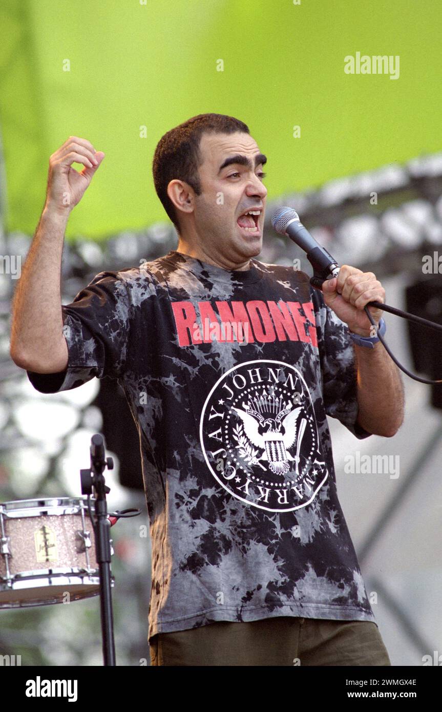 Imola Italy 1999-06-18: Elio, singer of the Elio e le Storie Tese band ...
