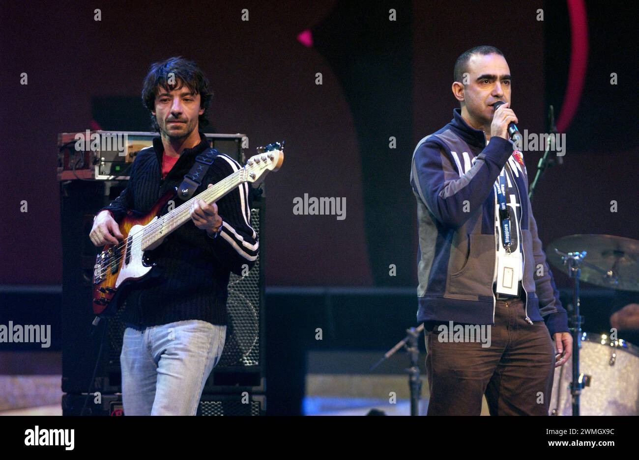 Elio e le storie tese italian music awards 2003 hi-res stock ...