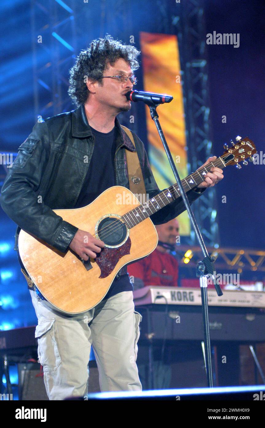 Milan Italy 2003-05-31: Niccolò Fabi, Italian singer, during the ...