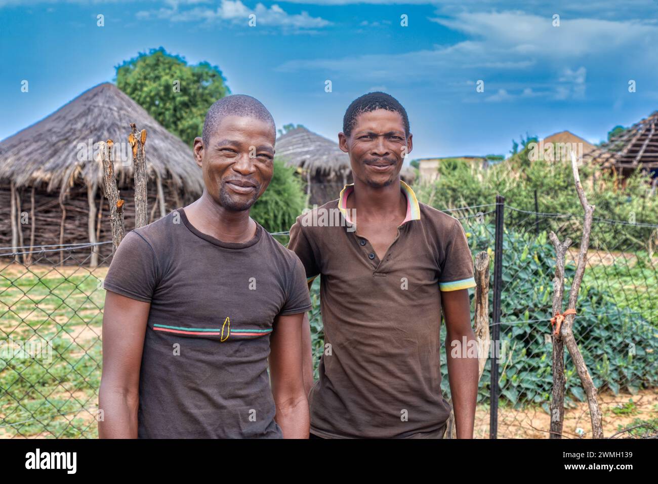 African men hi-res stock photography and images - Alamy