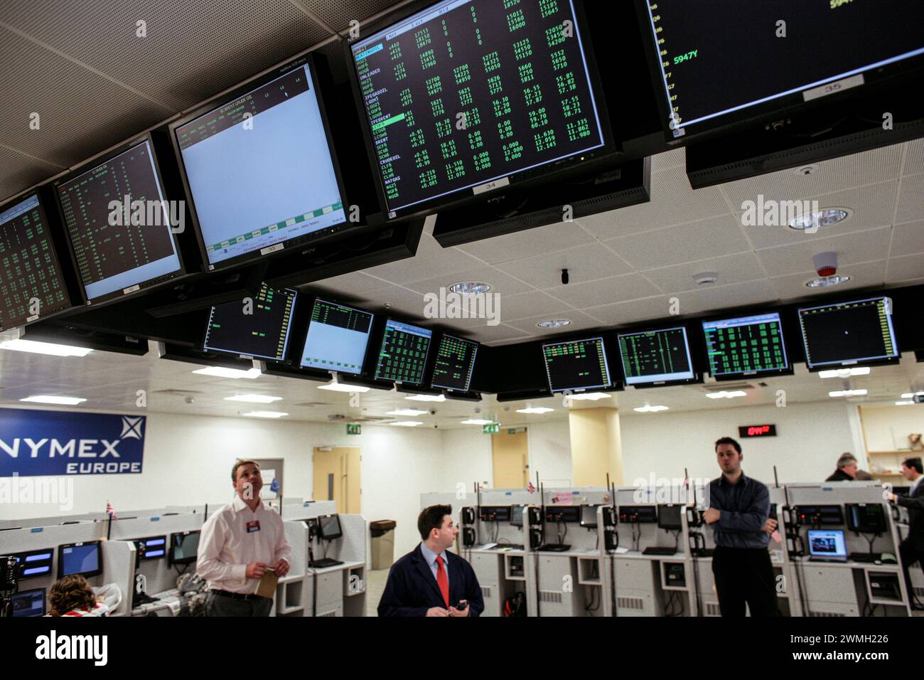 The trading floor nymex hi-res stock photography and images - Alamy