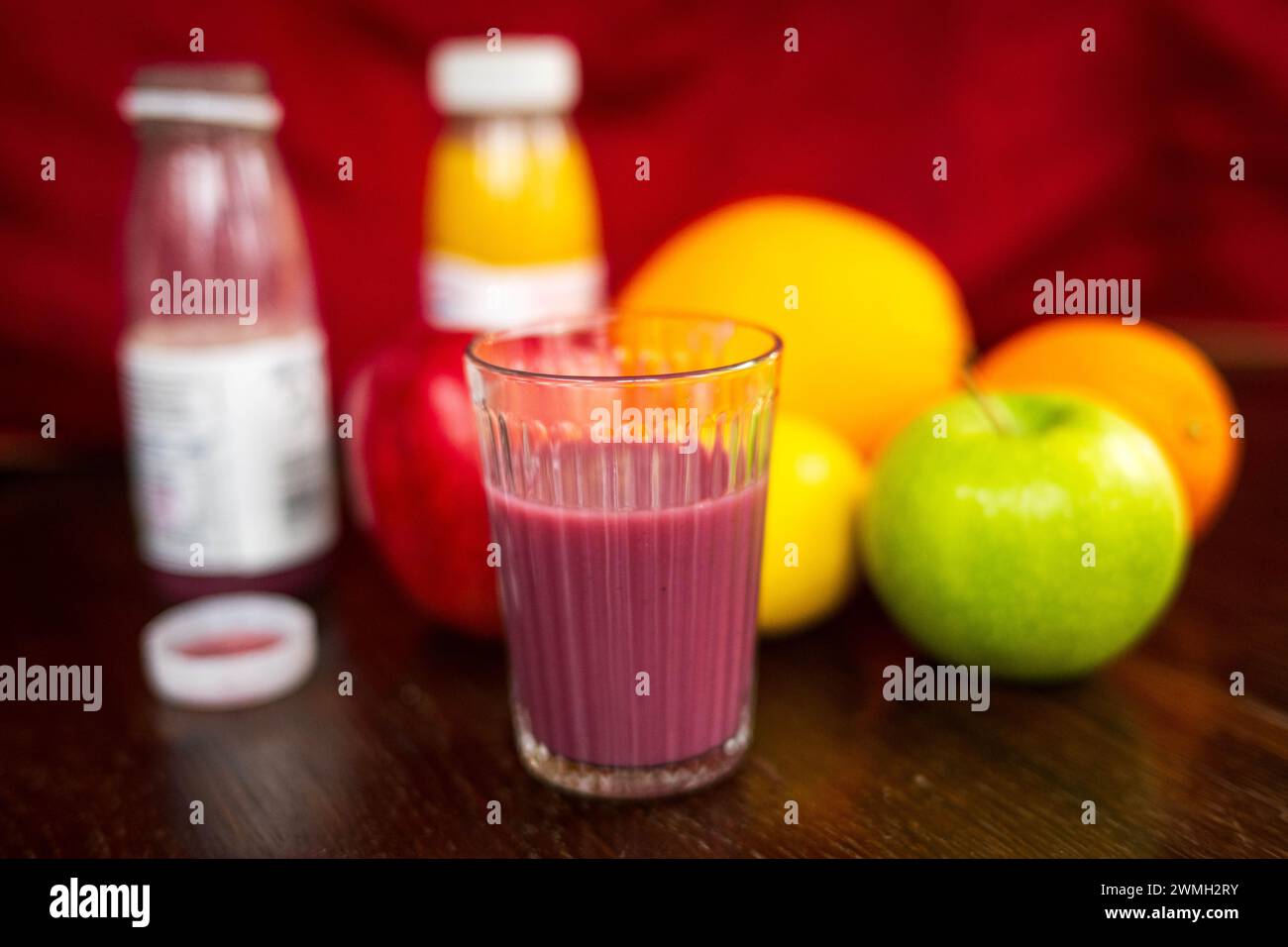 Nutrition myths hi-res stock photography and images - Alamy