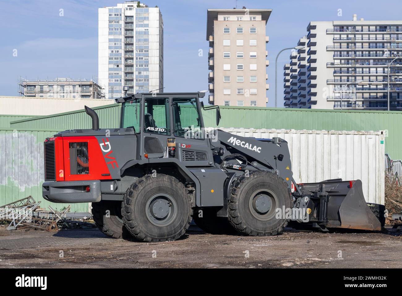 Mecalac wheel loader hi-res stock photography and images - Alamy