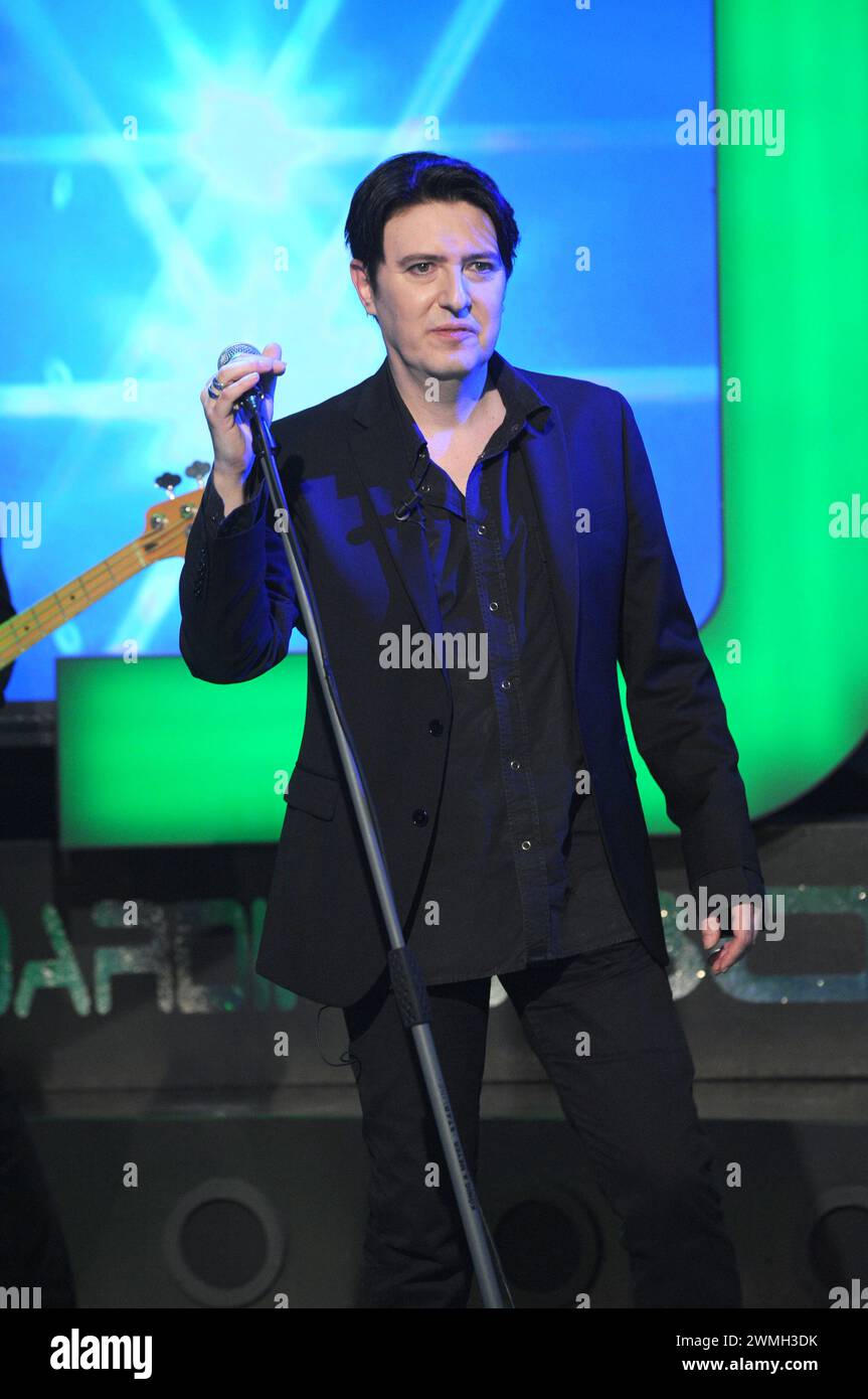 Garbo singer hi-res stock photography and images - Alamy