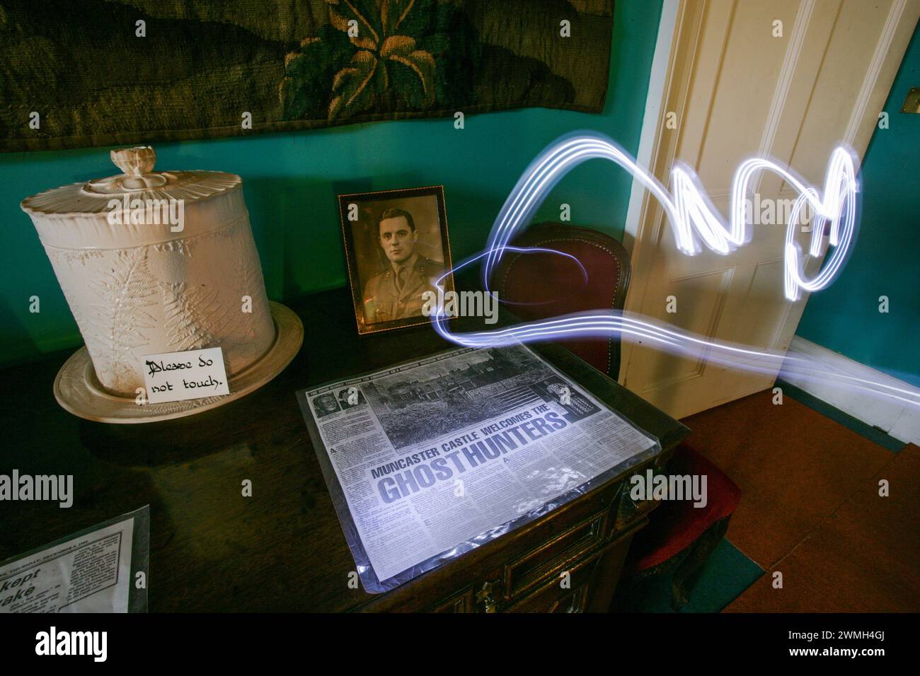 Tapestryroom hi-res stock photography and images - Alamy