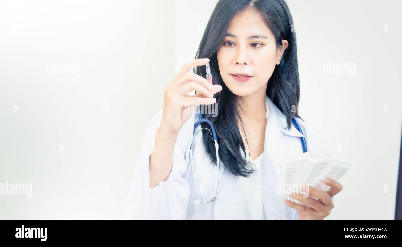 Professional female doctor hi-res stock photography and images - Alamy