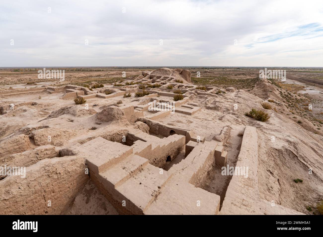 Kyzylkum desert hi-res stock photography and images - Alamy