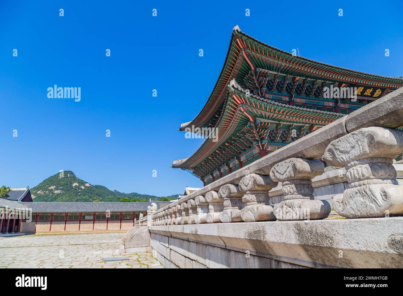 Seoul, South Korea: August 2020: Geunjeongjeon the Throne Hall at the ...