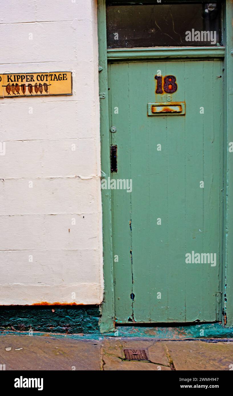 Old kipper cottage hi-res stock photography and images - Alamy