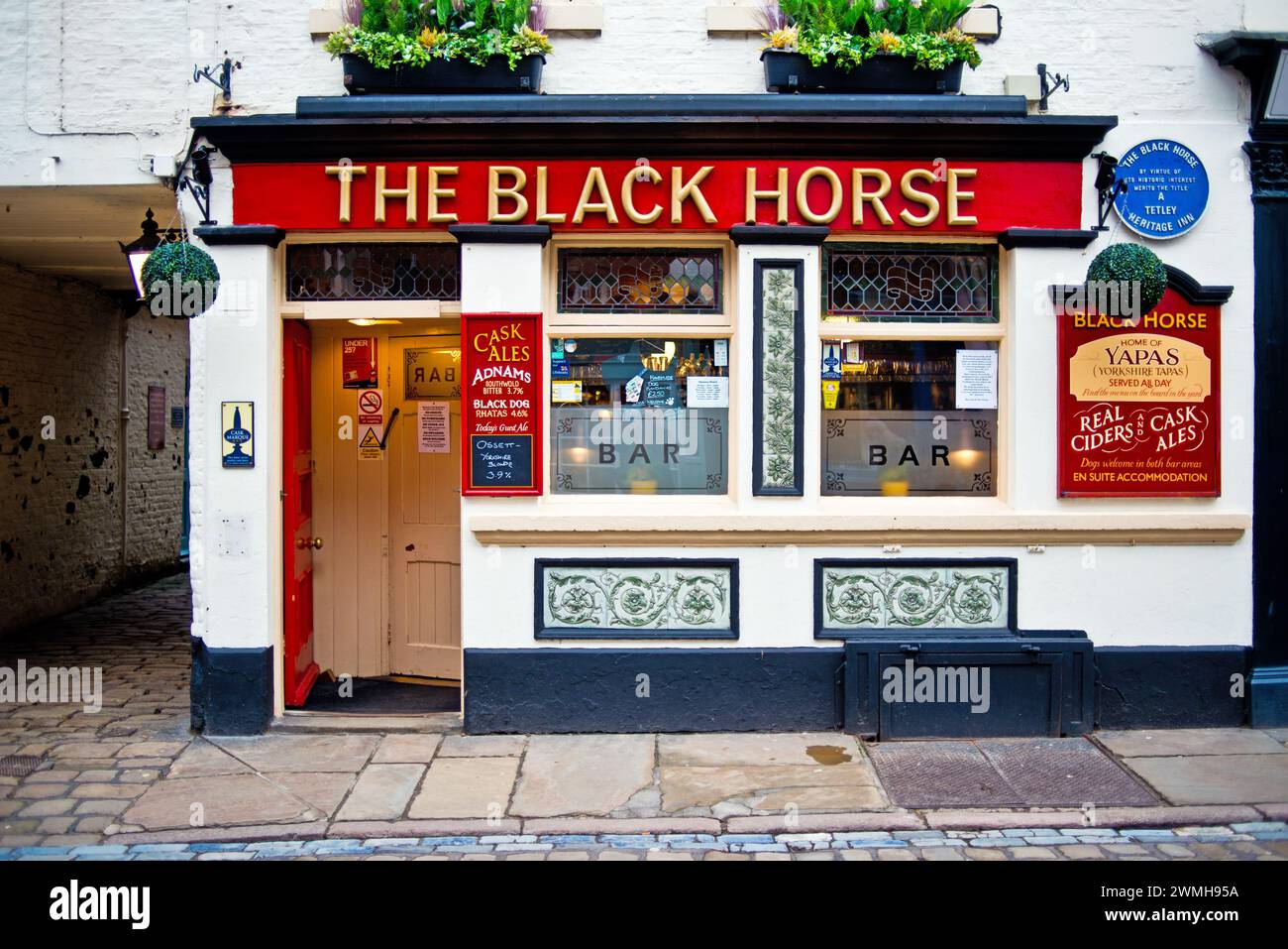 The Black Horse, Whitby, North Yorkshire, England Stock Photo - Alamy