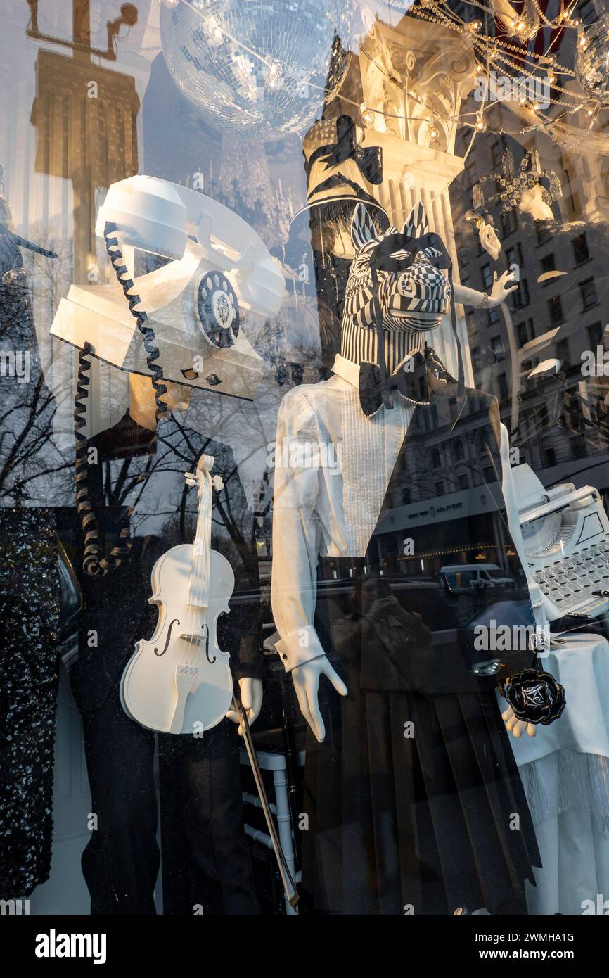Bergdorf Goodman Window Display, 2024, New York City, USA Stock Photo ...
