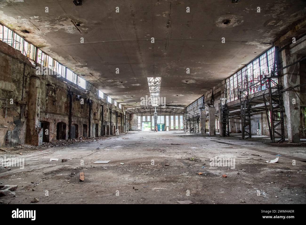 Abandoned and destroyed factory interior Stock Photo - Alamy