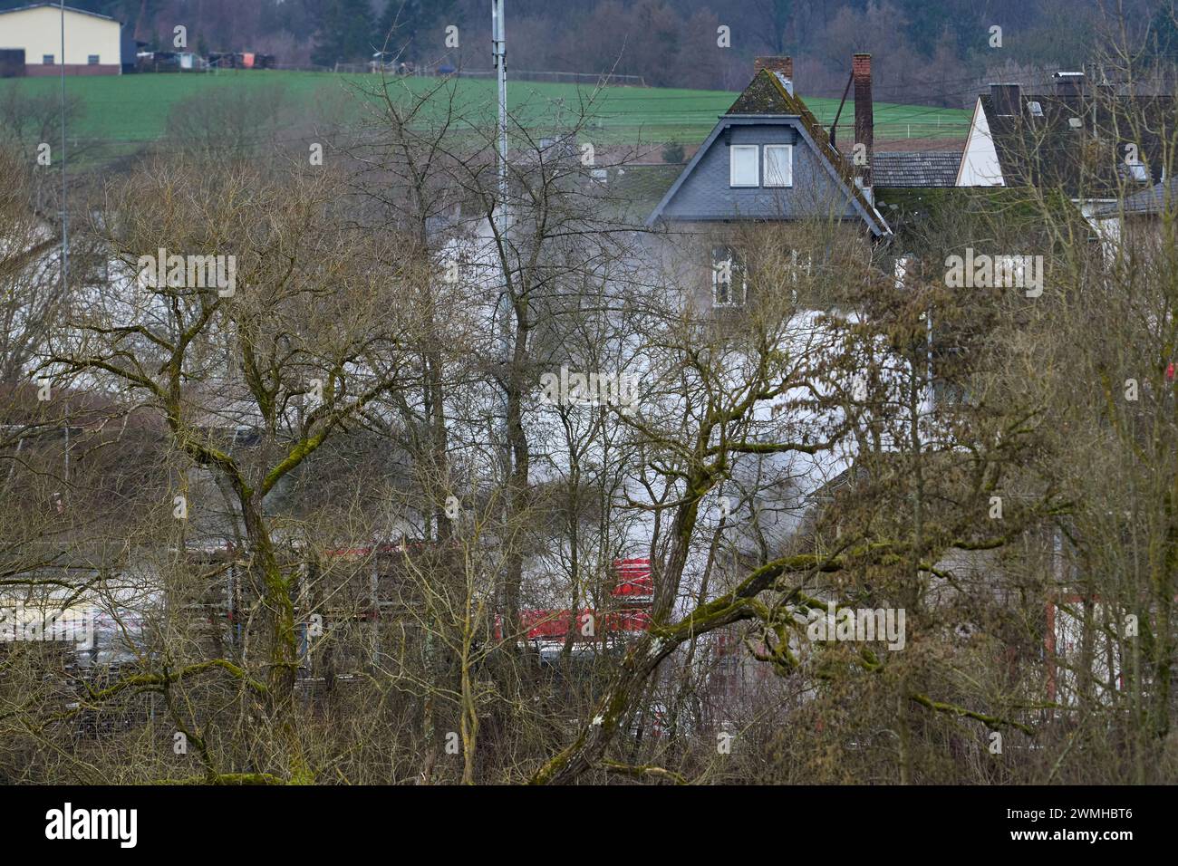 Hadamar, Germany. 26th Feb, 2024. Gas is leaking from a gas tank on the ...
