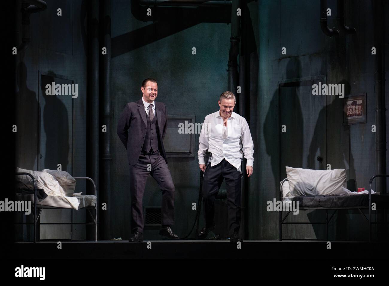 Dumb waiter play hi-res stock photography and images - Alamy