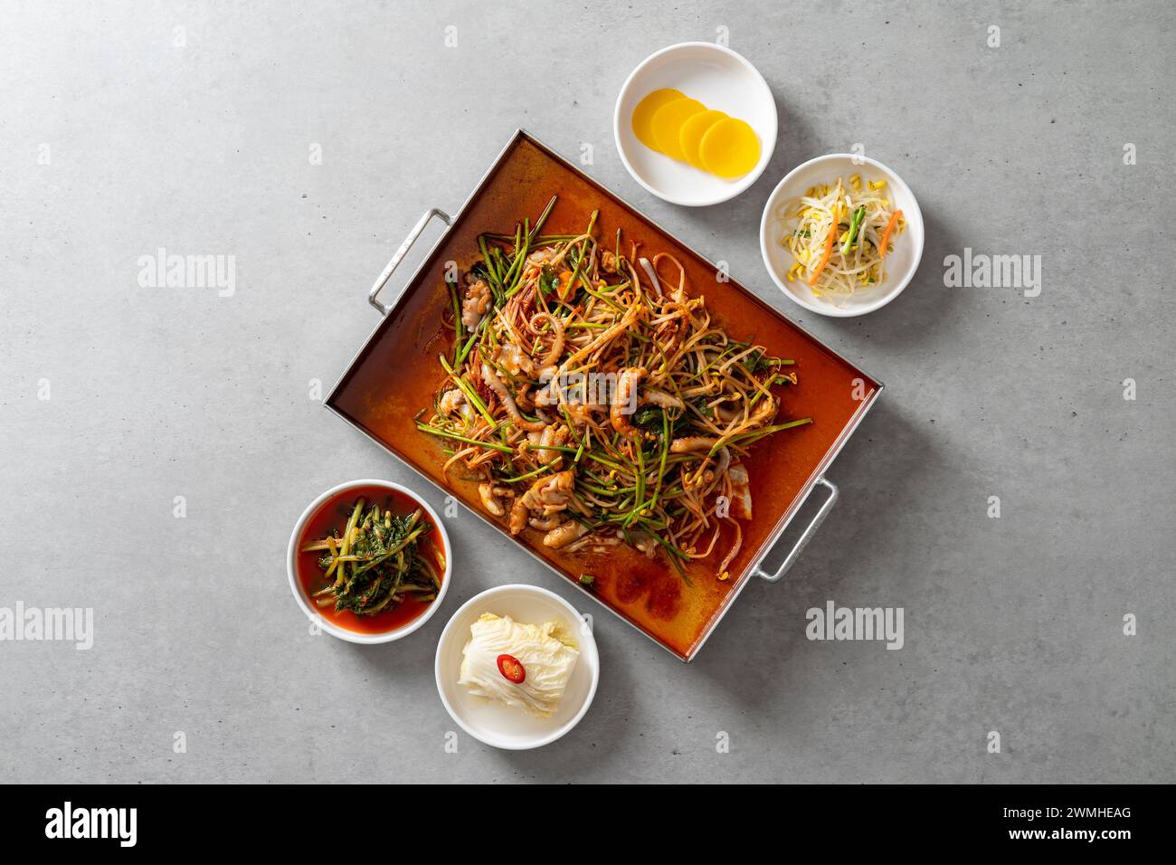 Yeonpotang, raw octopus, stir-fried iron plate, stir-fried raw octopus ...