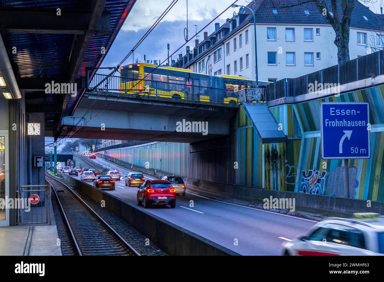 Subway station, Breslauer Straße U18, in the middle of the highway A40 ...