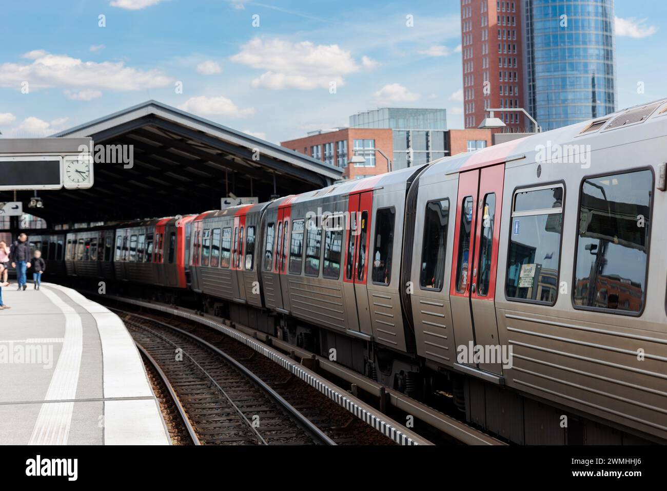 Hamburg Red Unmanned U-bahn Subway train rail Baumwall station on ...