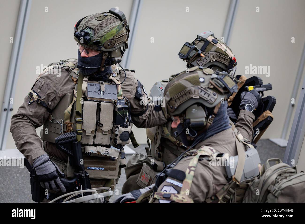 Special operations team hi-res stock photography and images - Alamy