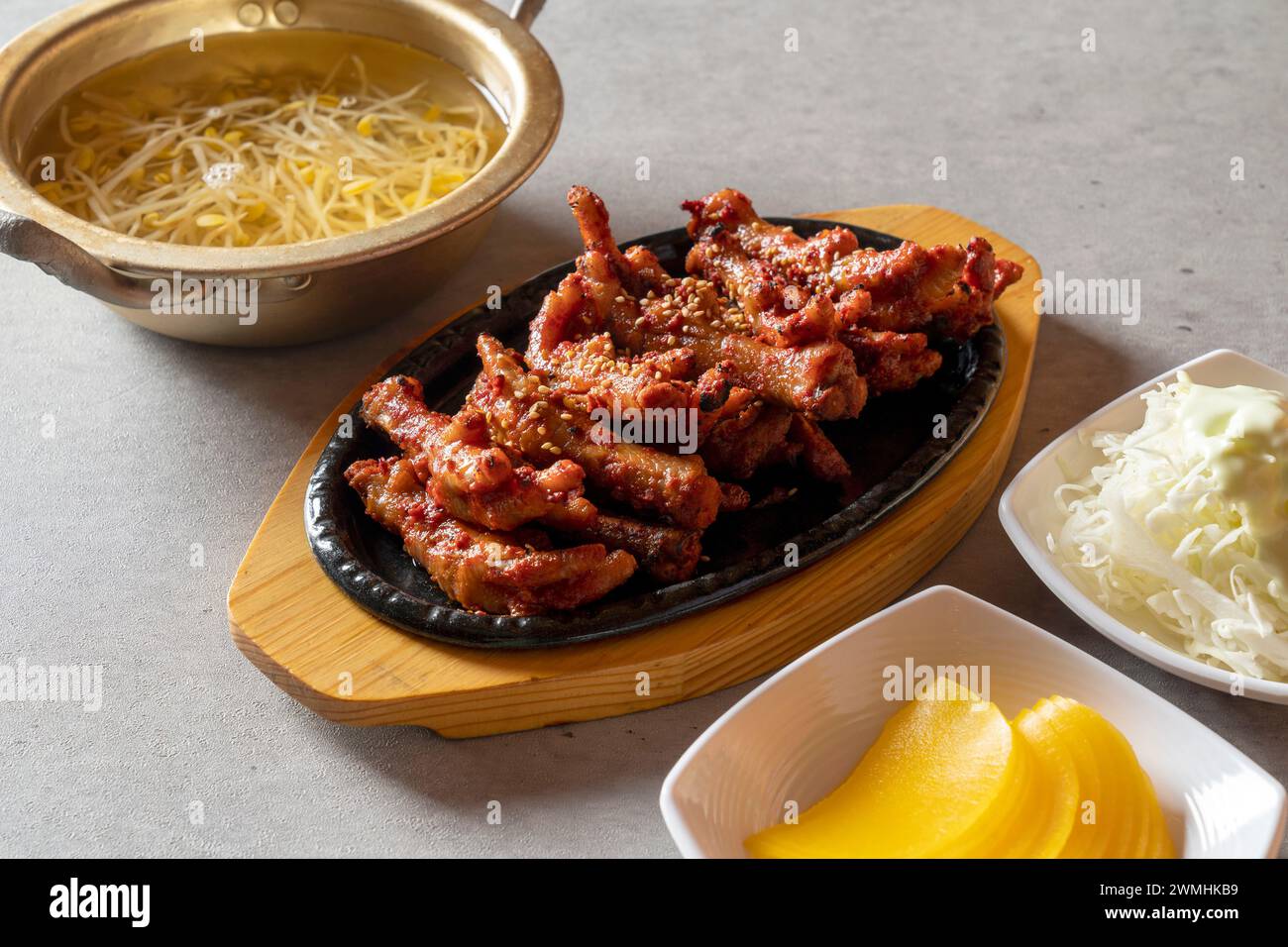 Korean boneless fried chicken hi-res stock photography and images - Alamy
